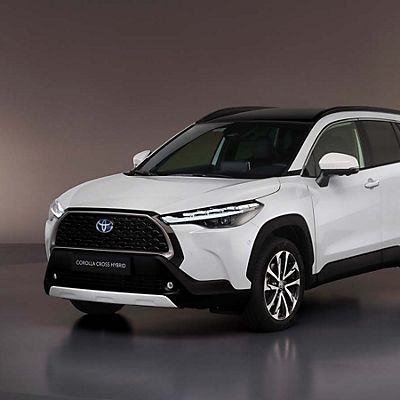 Toyota corolla hybrid price store
