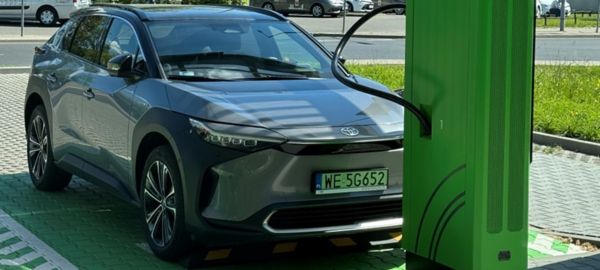 Nowa usługa Toyota Charging Network | 3 taryfy
