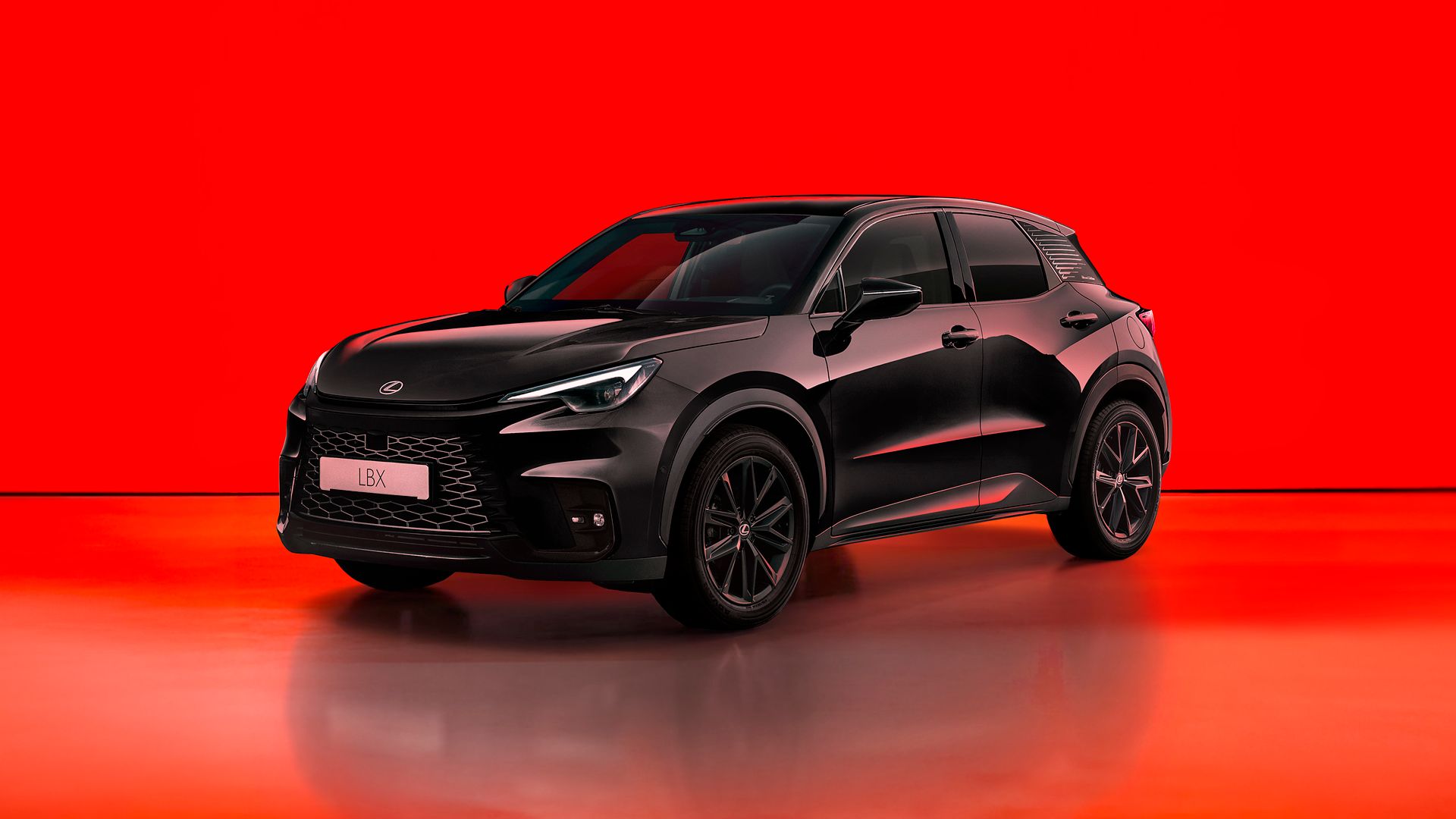 Il nuovo Lexus LBX Vibrant Edition | Lexus Italia