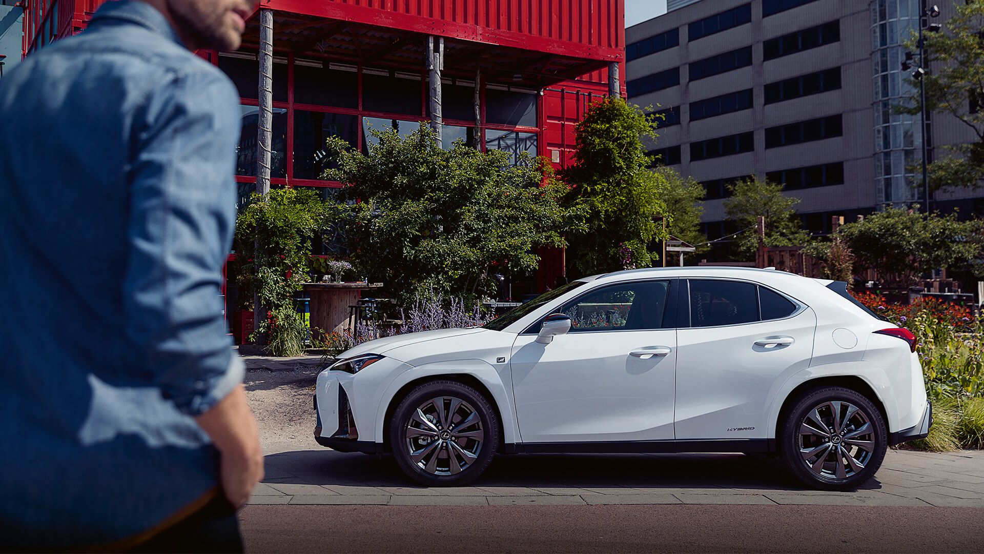 Nabídky a ceny | Lexus UX Business UX 300h 2.0l R4 full-hybrid (199 k ...