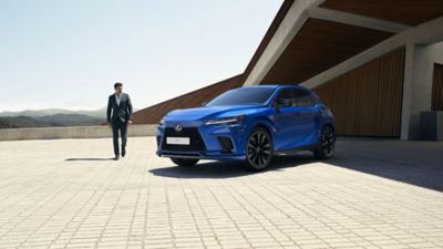 The "Stay Ahead" Film | Lexus España