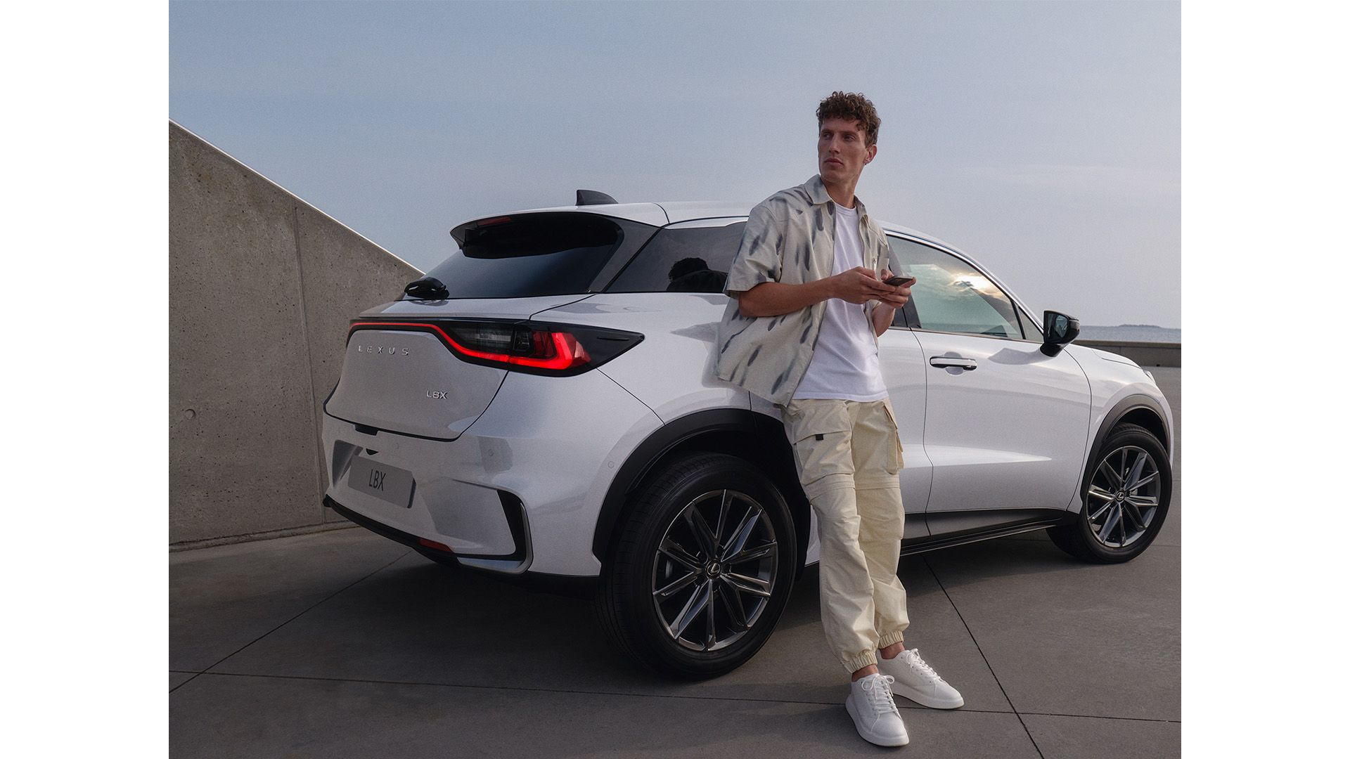 Обобщение на поверителността на AI Concierge | Lexus България