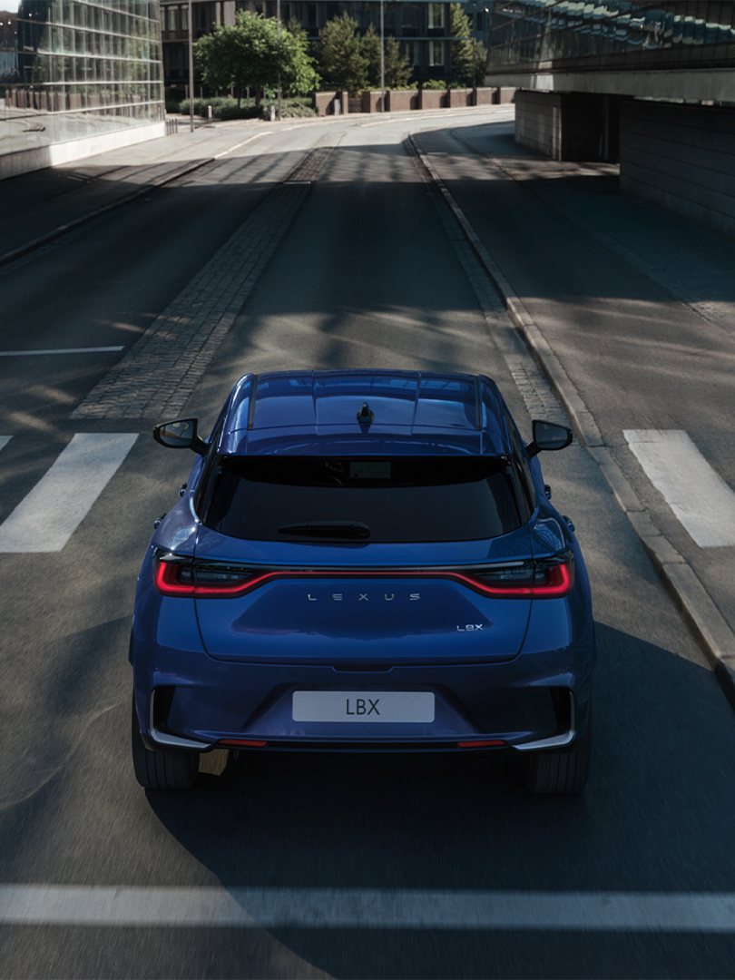 Lexus LBX E-Broschüre | Lexus DE