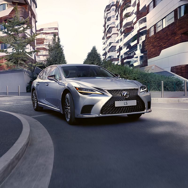 Lexus car store