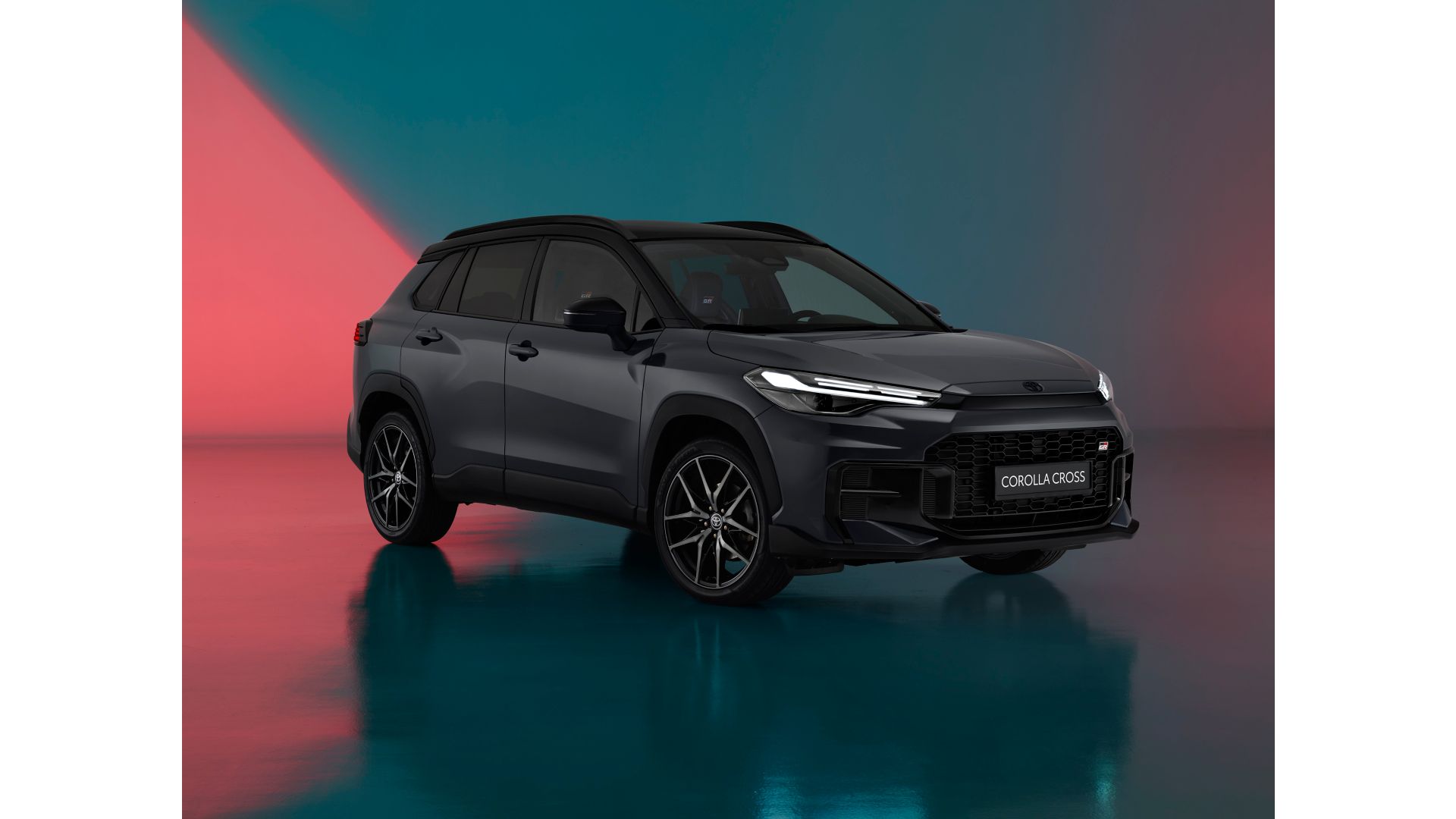 Toyota Corolla Cross renovado e com nova versão GR SPORT
