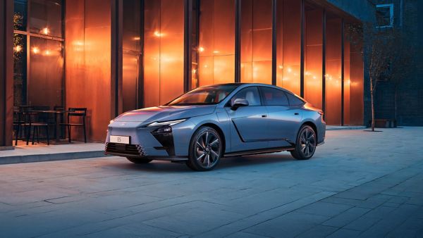All-New Lexus ES, Executive Sedan Redefined | Lexus Europe