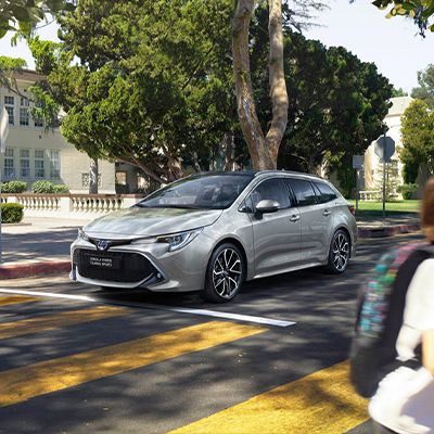 Rodinné vozidlá - Autá pre celú rodinu | Toyota