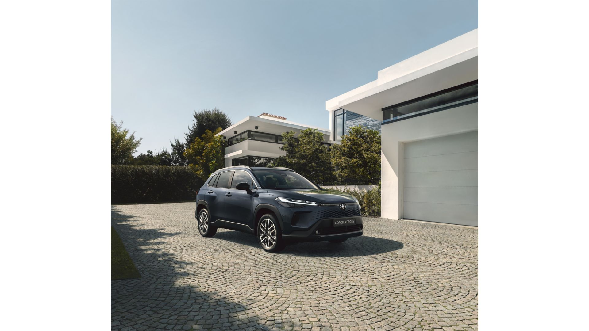 Ζητήστε προσφορά για το νέο Corolla Cross | Toyota Hellas