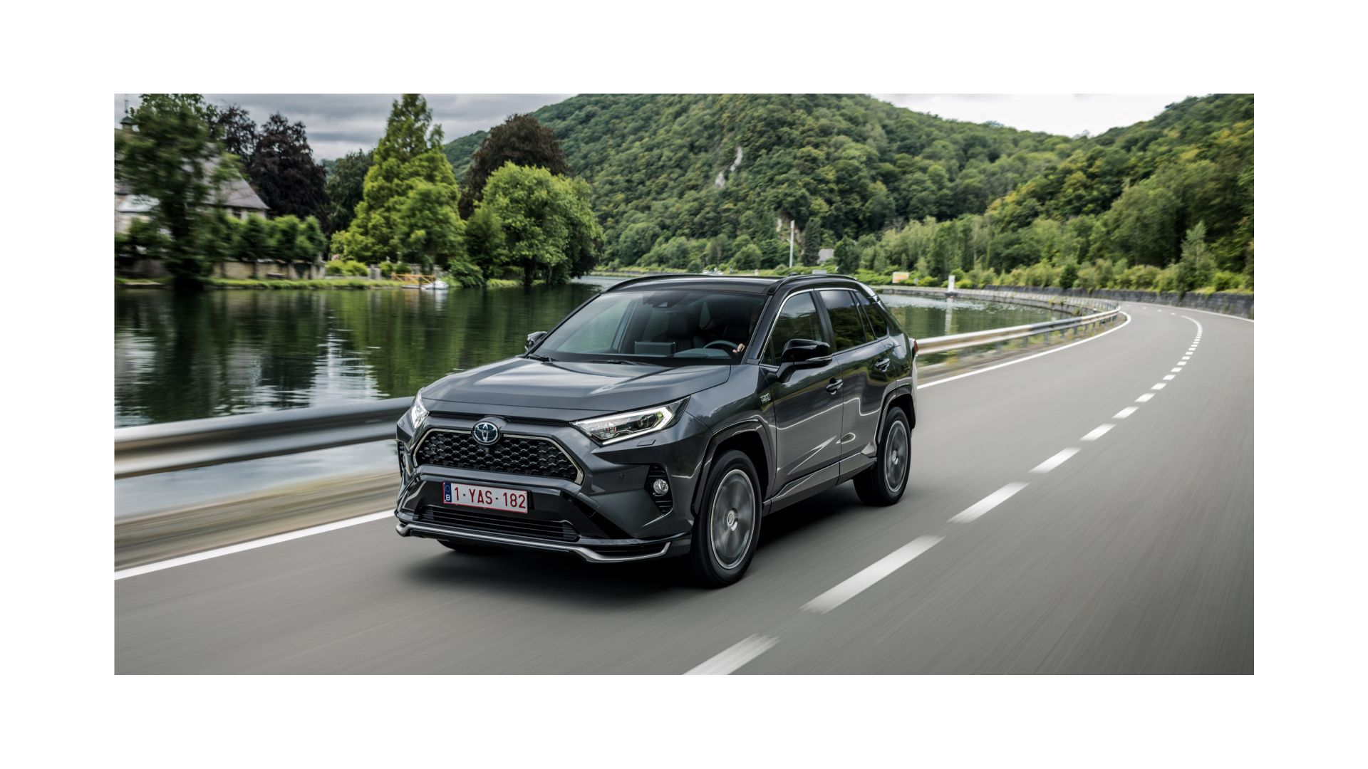 O adevarata capacitate EV: modelul RAV4 Plug-in Hybrid