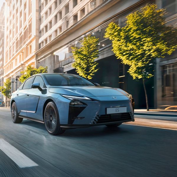Nieuwe Lexus ES reserveren – Elektrische Sedan | Lexus.nl
