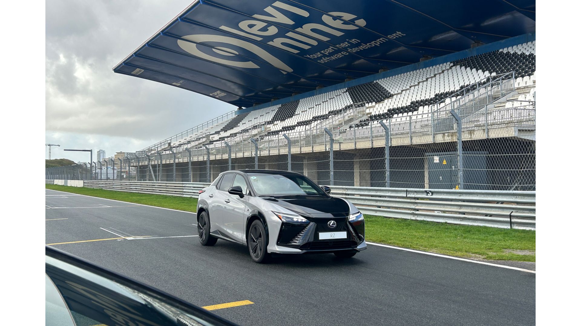 Lexus op EV Experience 2025: nieuwe ES en RZ | Lexus.nl