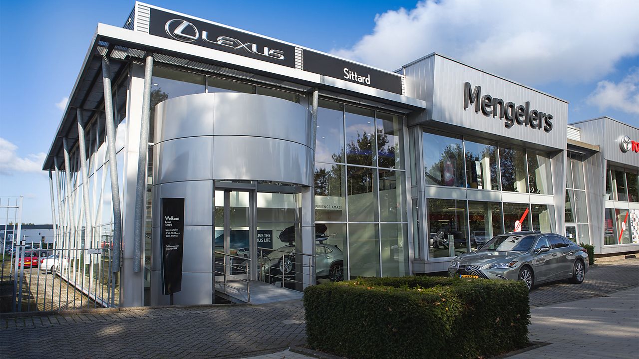 Lexus Dealership