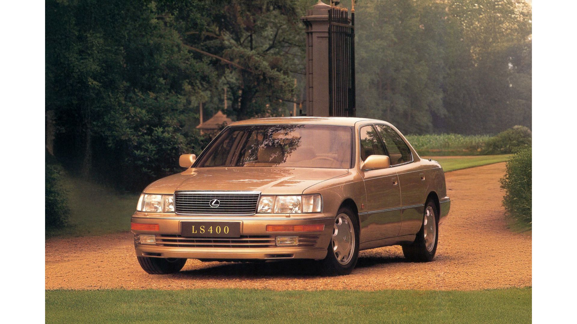 De introductie van de iconische Lexus LS 400 | Lexus.nl