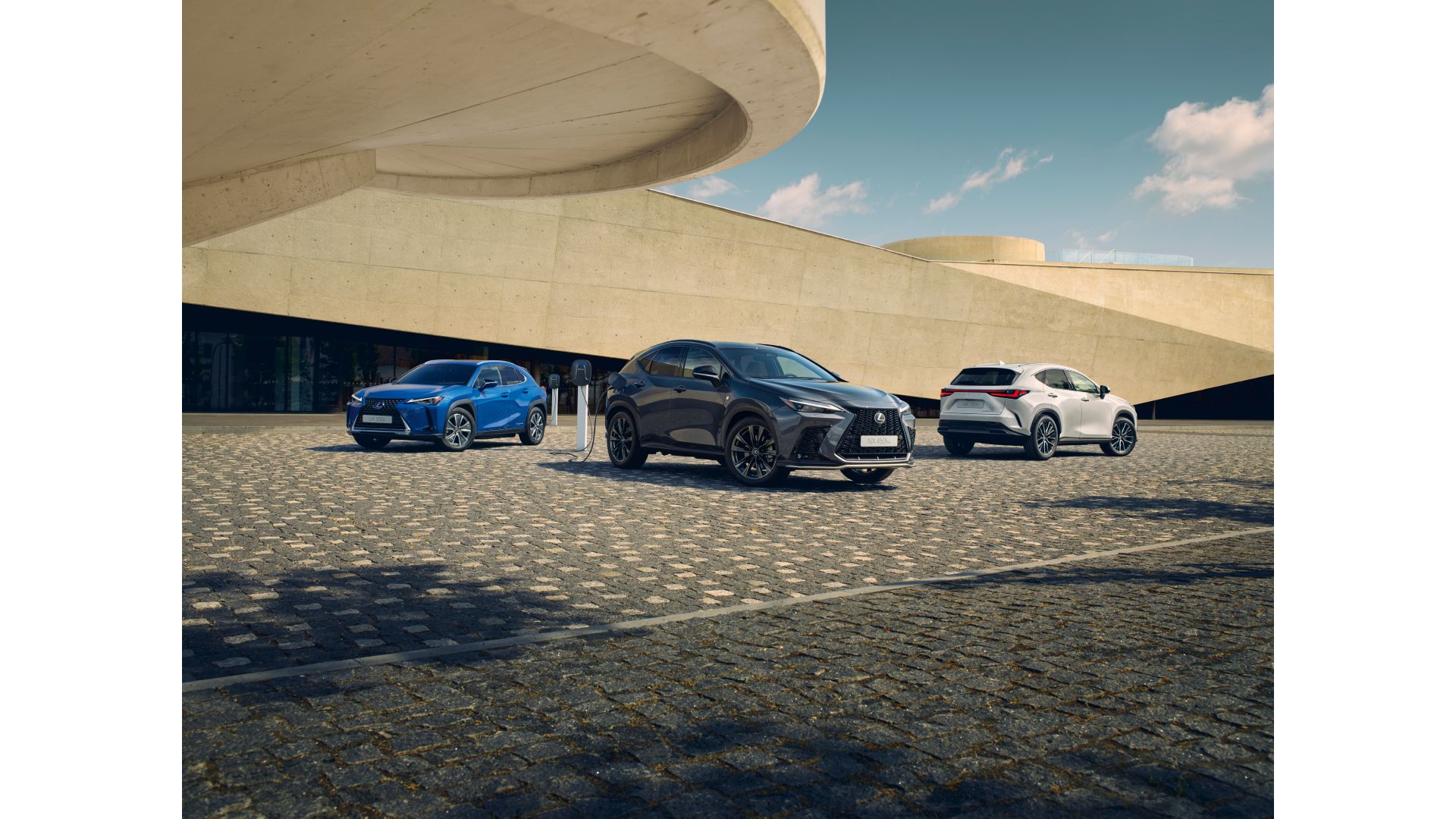 LEXUS electrificat [Moldova]