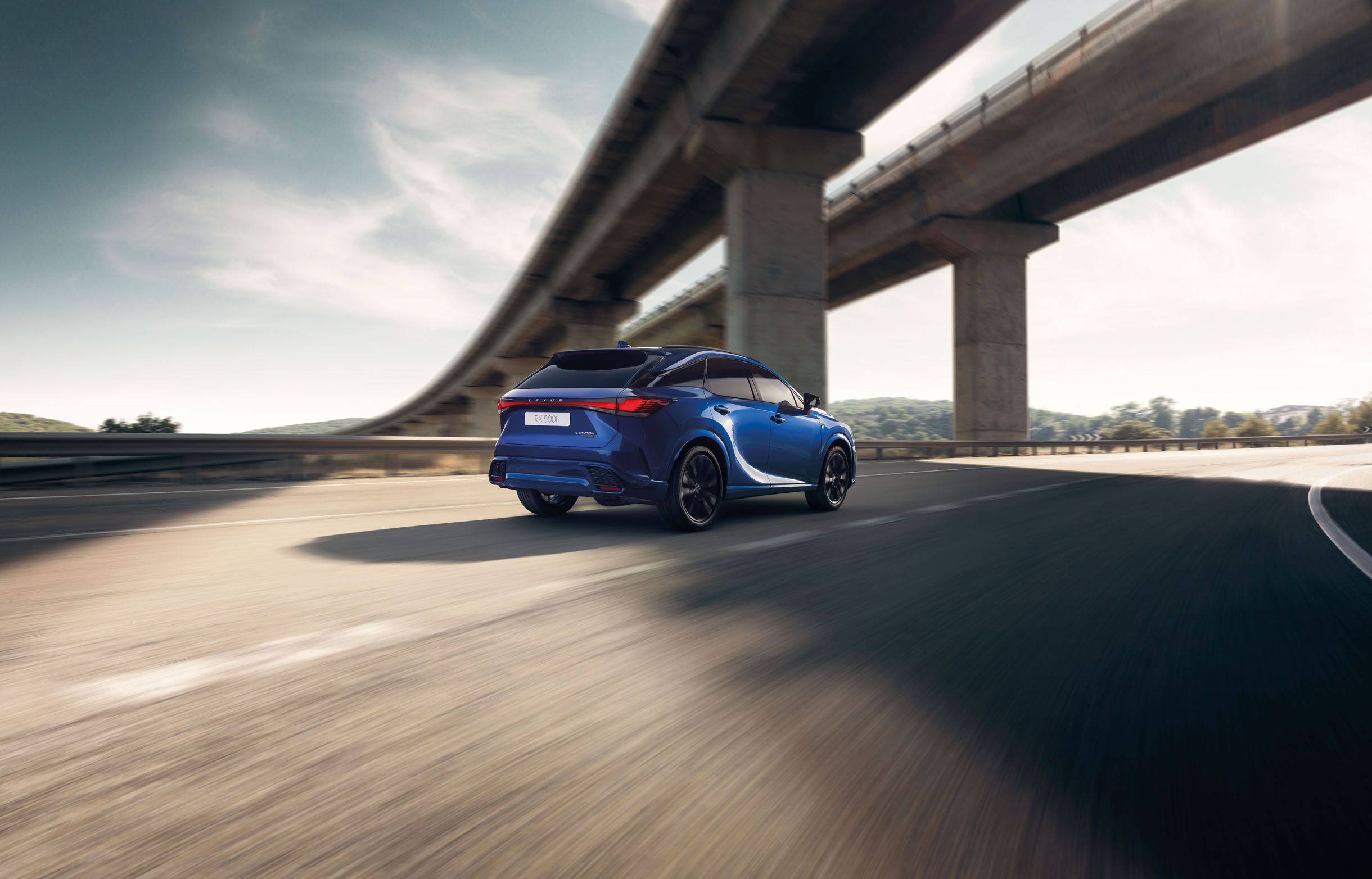 | Pierwsza Turbodoładowana Hybryda | Lexus Polska