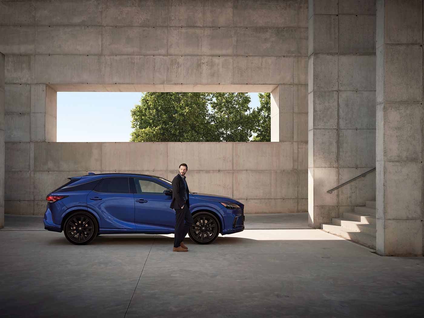Lexus RX | Discover Luxury Hybrid SUV | Lexus UK