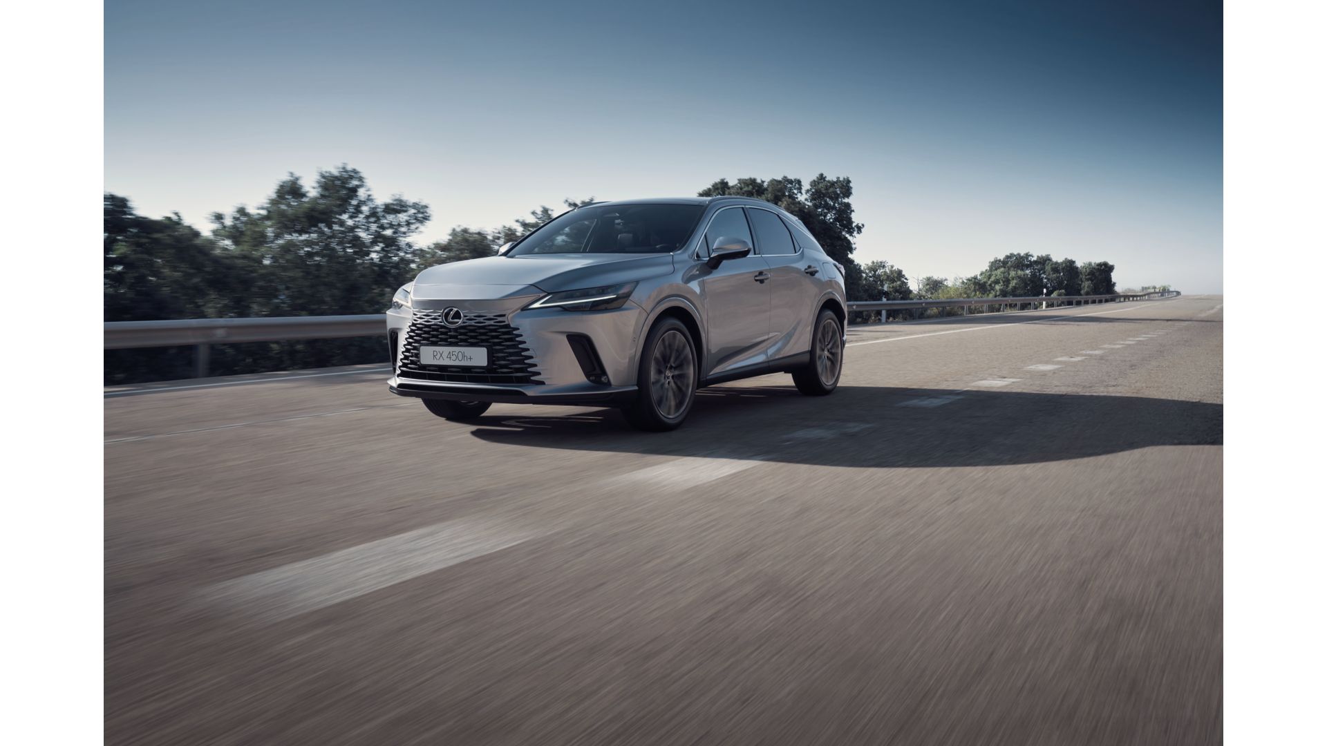 Uusi Lexus RX Plug-in Hybrid | Lexus Suomi