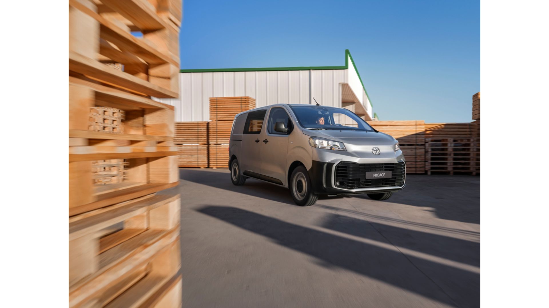 Yeni Toyota Proace Cargo Modeli ve Fiyat Listesi | Toyota Türkiye