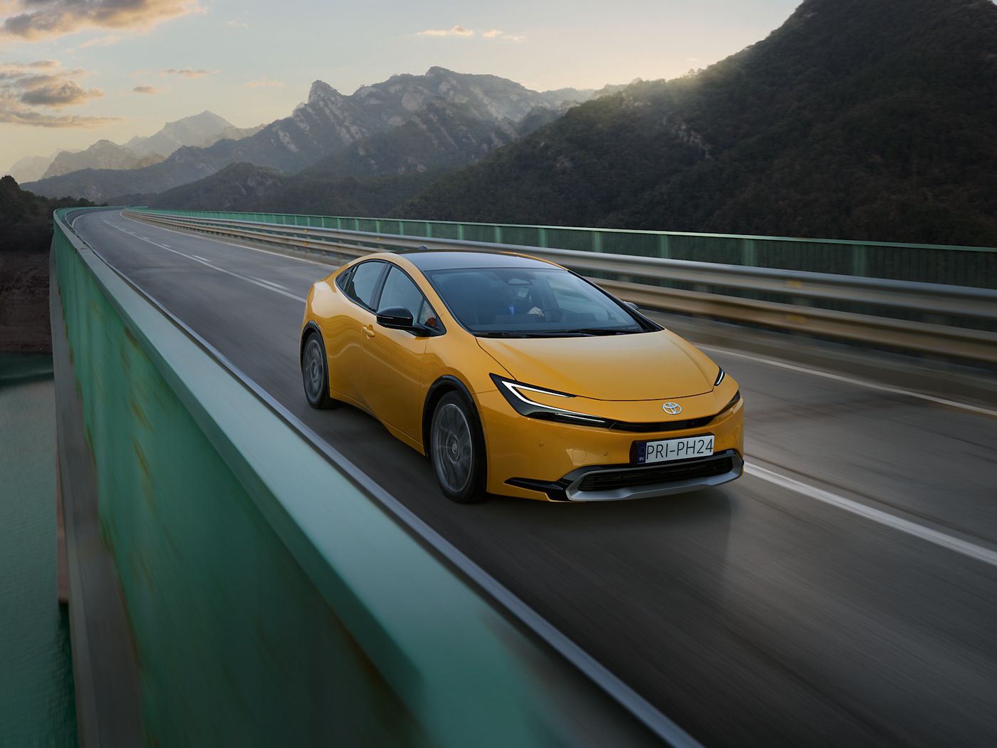 New Prius Plug in Plug in Hybrid Toyota UK