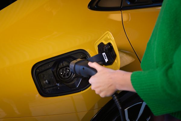 New Prius Plug-in | Plug-in Hybrid | Toyota UK