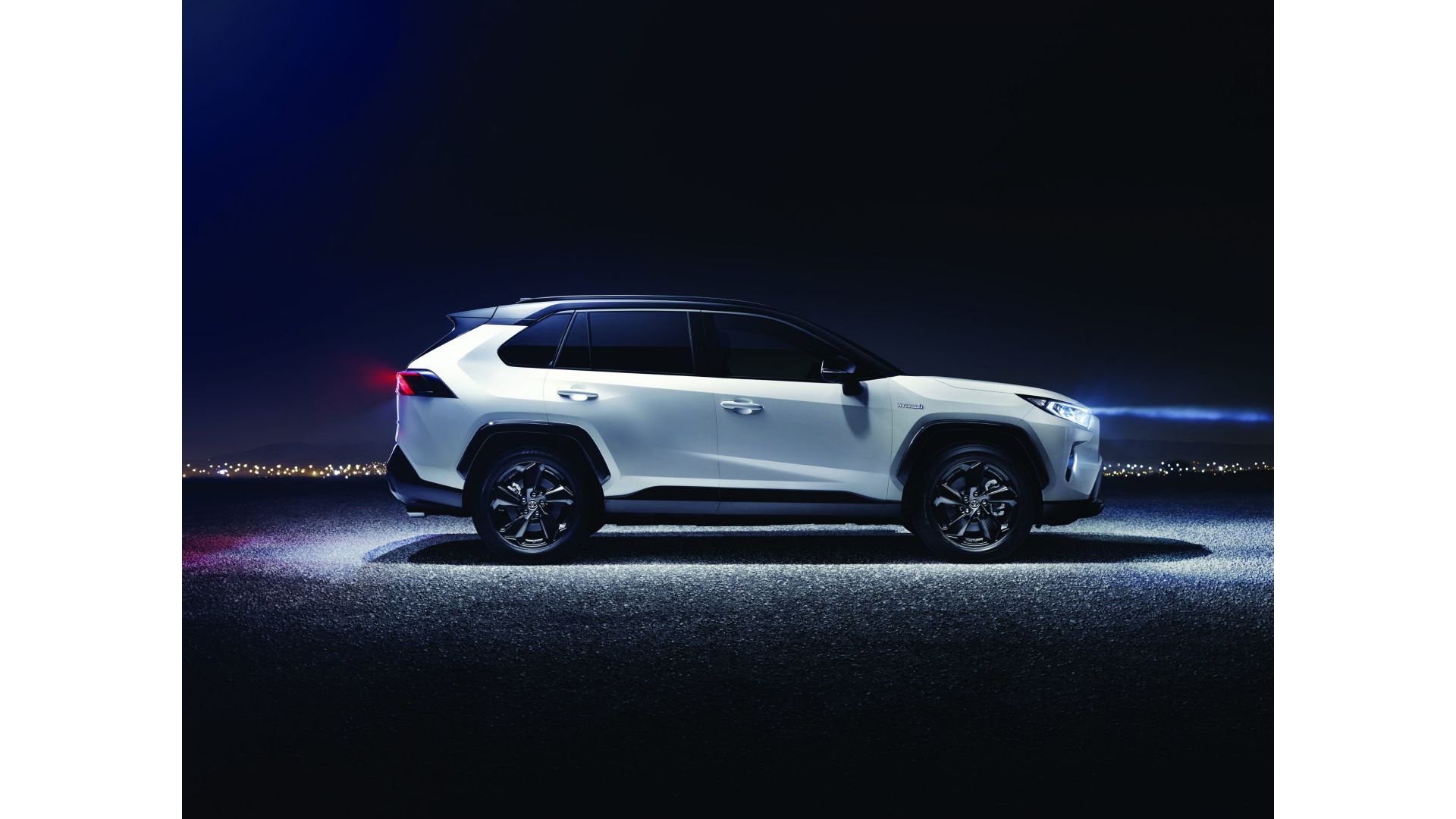 4x4 Cars | Four Wheel Drive Cars | Toyota UK