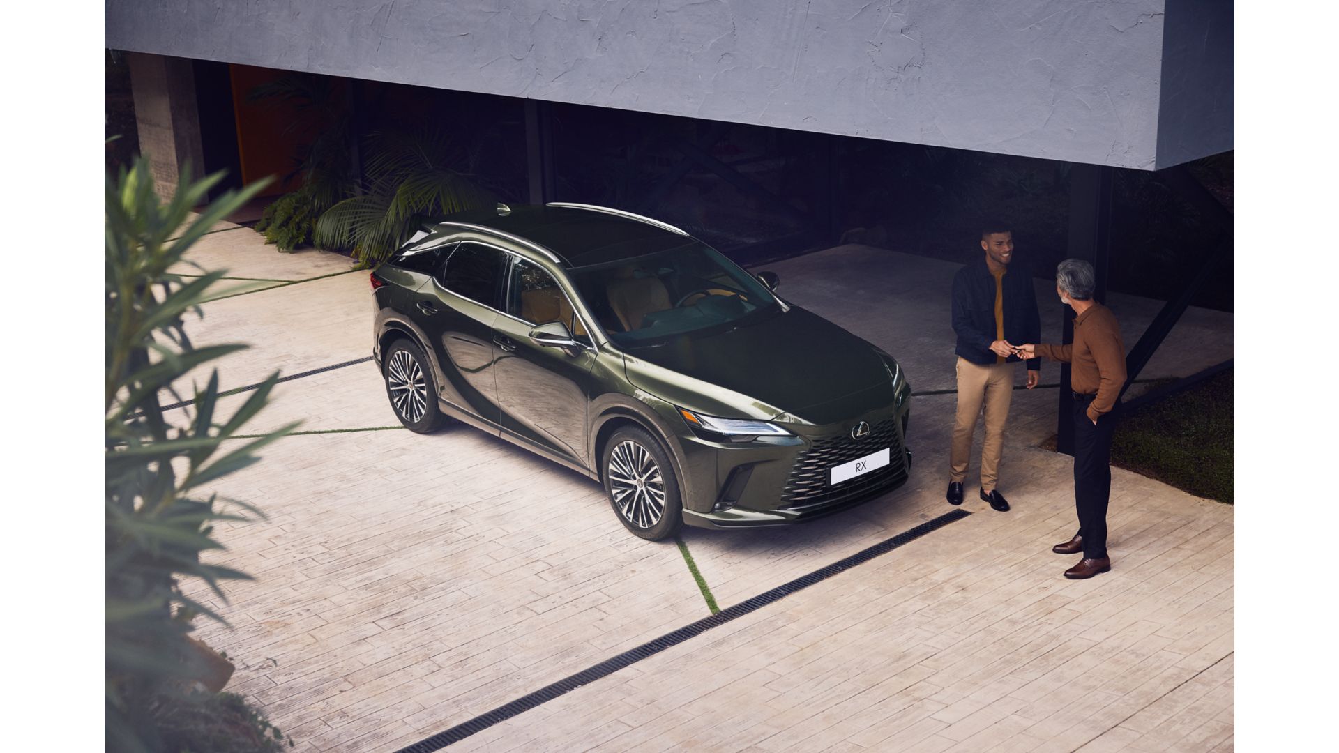 Pick Up & Delivery Service | Lexus Cyprus