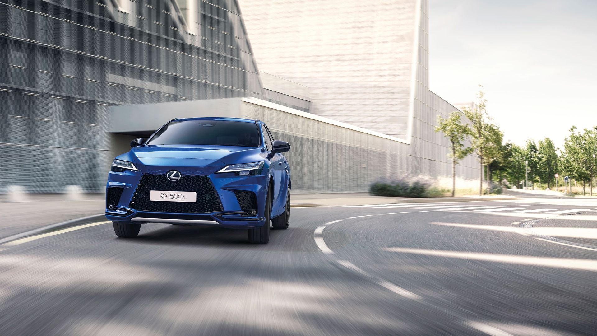 | Pierwsza Turbodoładowana Hybryda | Lexus Polska