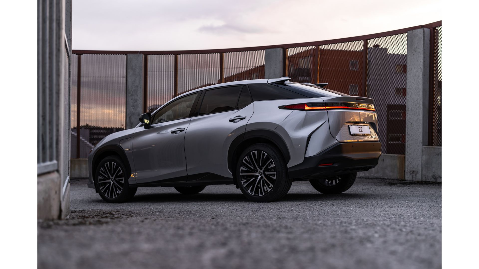 Elbiløkonomi | Lexus Norge