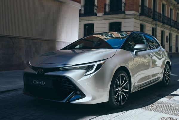 Corolla Hatchback | Hybrid Family Car | Toyota UK