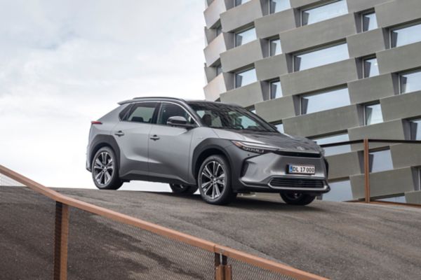 Verdenspremiere på fuldt elektrisk Toyota C-HR+