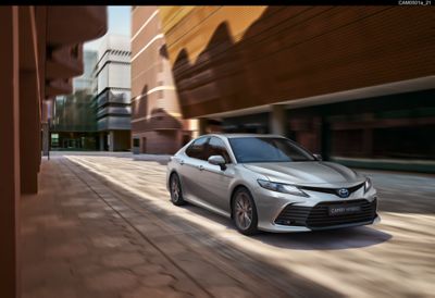 Toyota Camry Hybrid | Rodo pavyzdį | Toyota Lietuva