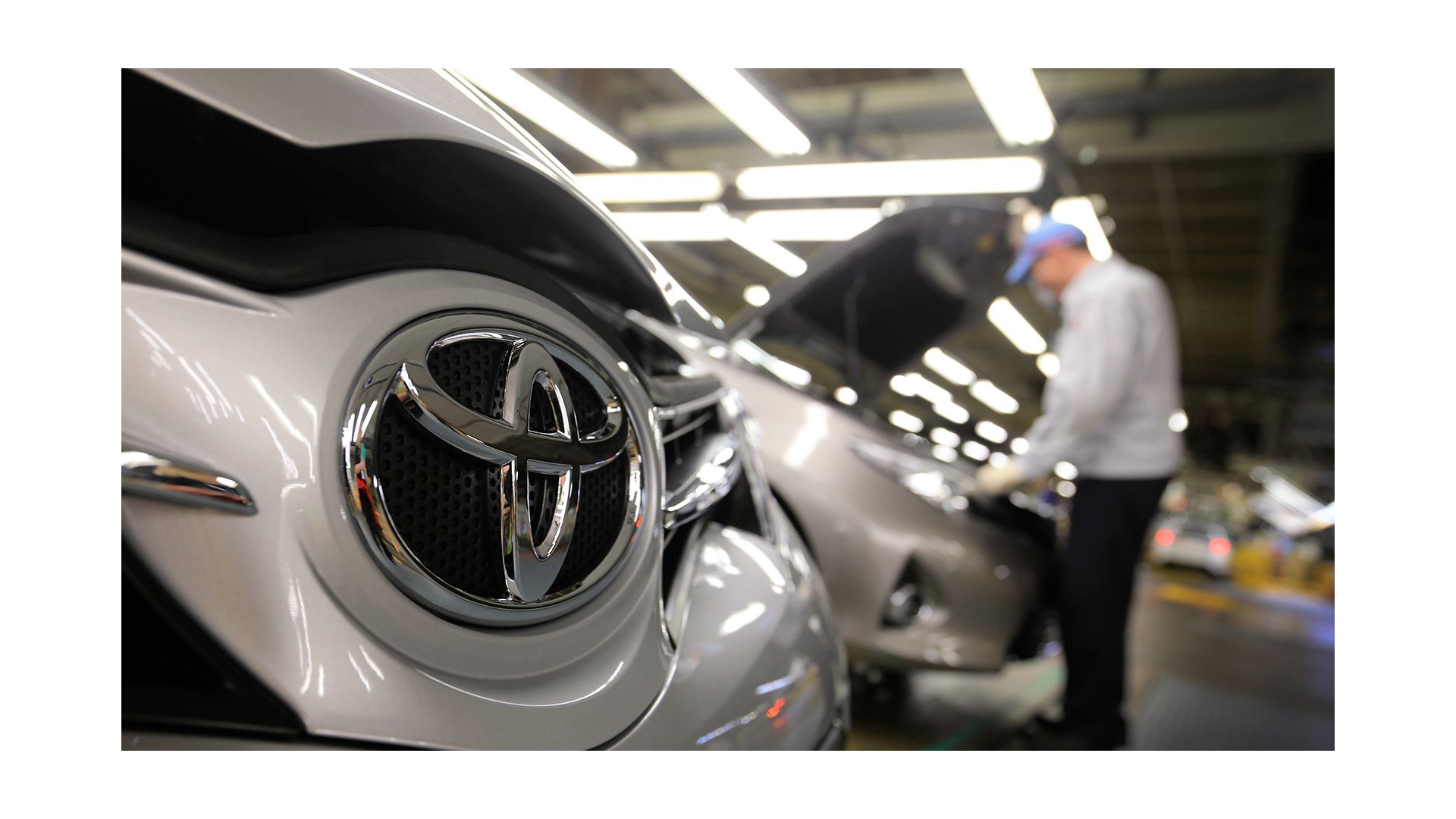 Diler ilə əlaqə | Toyota Azərbaycan