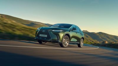 Explore the Lexus Hybrid Cars | Lexus Europe