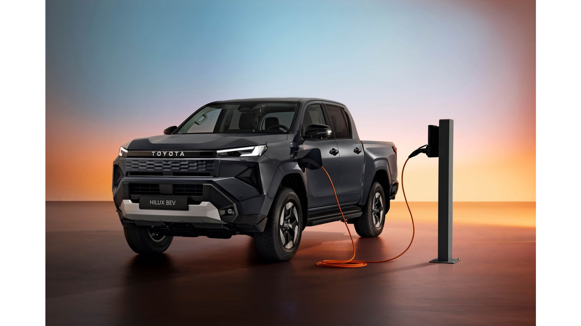 Toyota predstavlja povsem novi Hilux | Slovenija