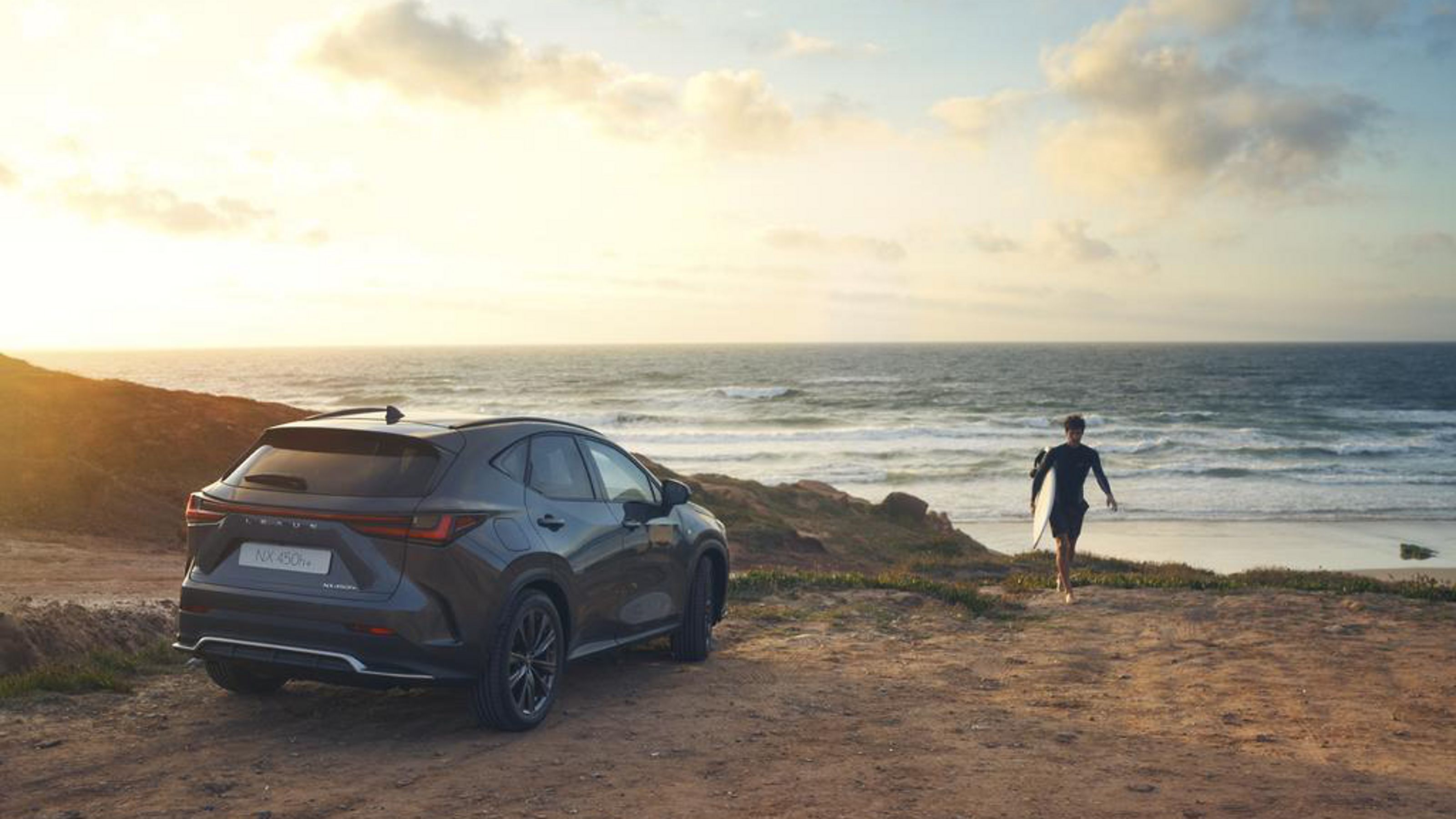 Lexus NX | Hybrid & Plug-in Hybrid SUV | Lexus UK