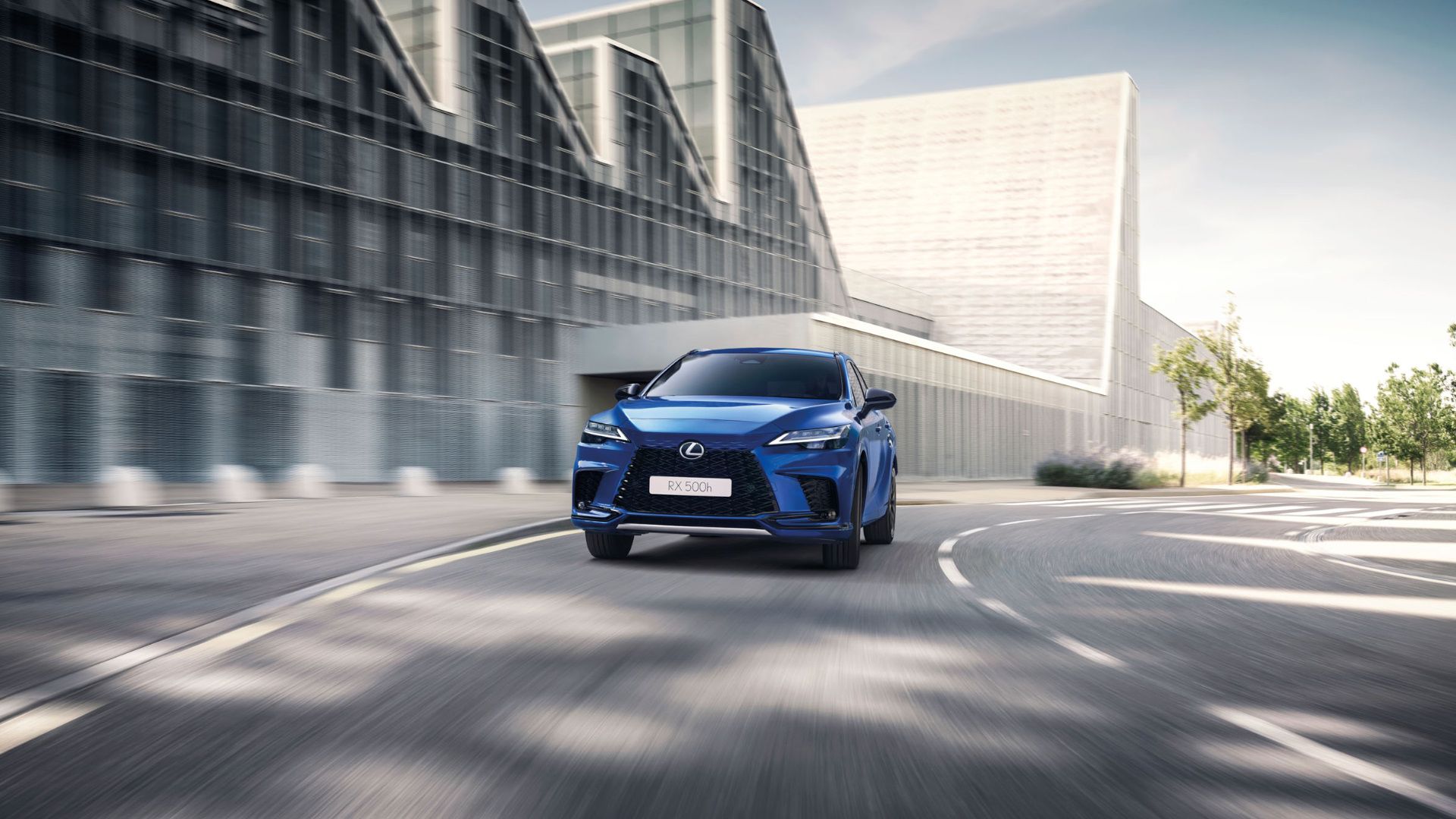 | Pierwsza Turbodoładowana Hybryda | Lexus Polska