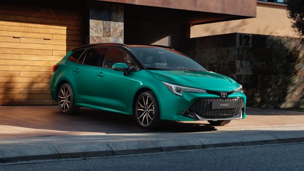 Explore the Award Winning Corolla Family | Toyota UK